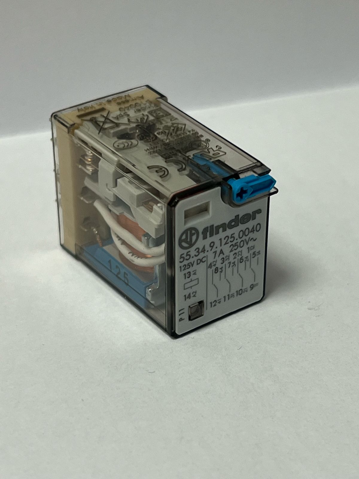 55.34.9.125.0040 Rele Industrial Finder 4 Contactos 7A 125VCC